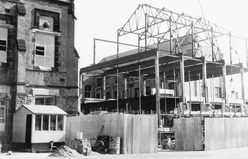 Why no statue ? (6) John Player | John Knifton